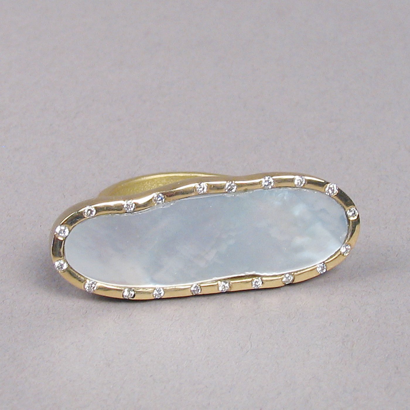 Shell Ring with Diamonds | Shiprock Santa Fe